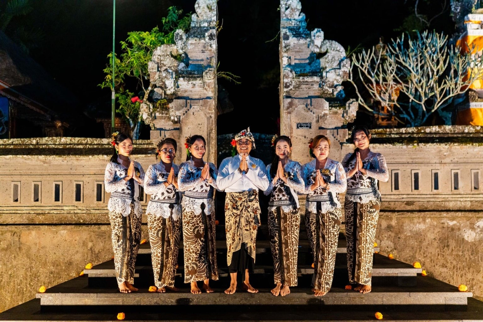 Sacred Full Moon & Selonding - Bagus Jati